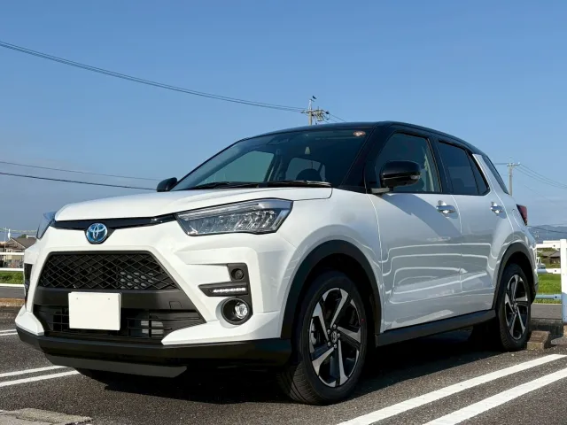 Toyota Raize Z 2020 Hybrid White | CarTheoryBD